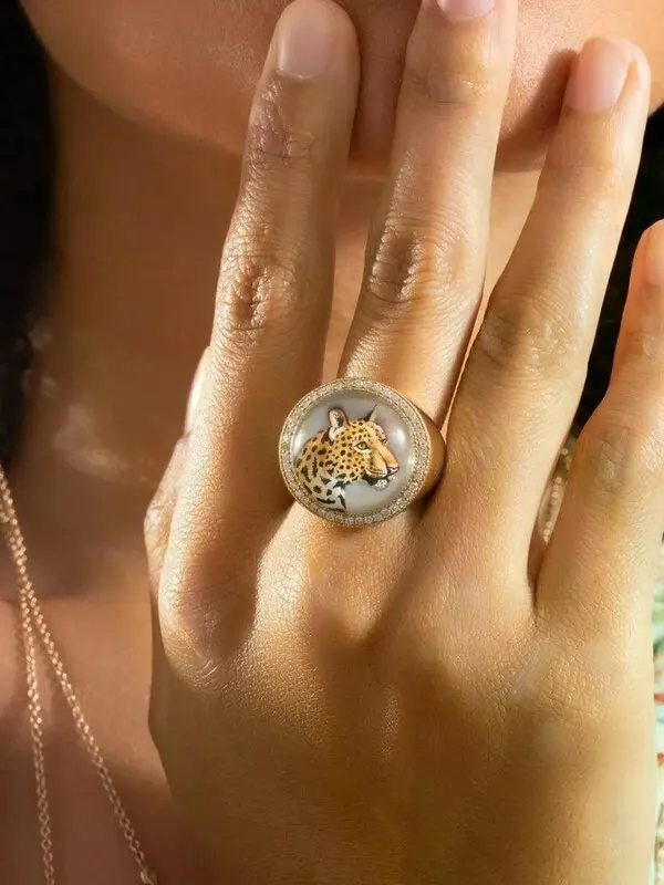 Jacquie Aiche Mother Of Pearl And Diamond Leopard Ring - Gold