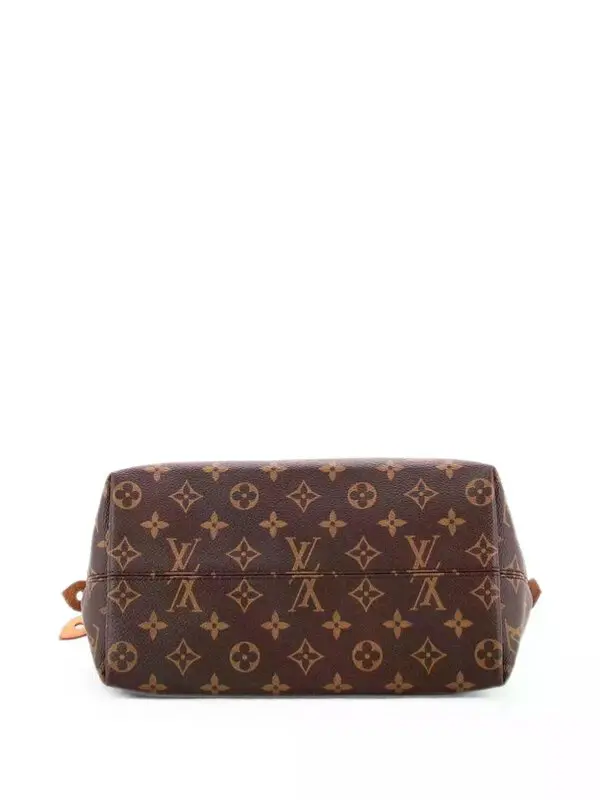 LOUIS VUITTON Monogram Canvas Pm Shoulder Bag
