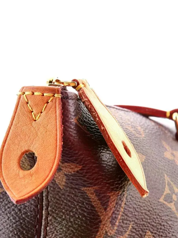 LOUIS VUITTON Monogram Canvas Pm Shoulder Bag