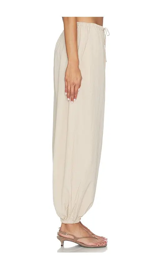 EAVES Leny Parachute Pant In . Also