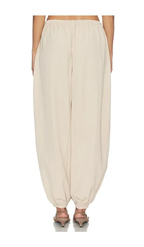 EAVES Leny Parachute Pant In . Also