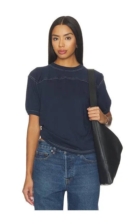 Good American The Gym Tee In . Also