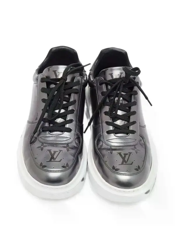 LOUIS VUITTON Beverly Hills Monogram Sneakers