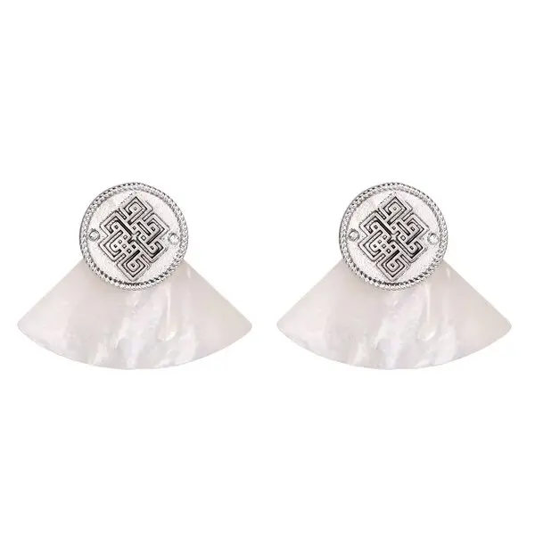 AUROZIA Three Charms Venus Bound/ White Gold Plated The Endless Love Knot Fan-shaped Mother-of-pearl Earrings - Silver
