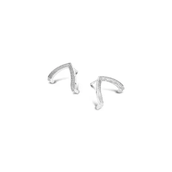 LUTIRO Wishbone Studs