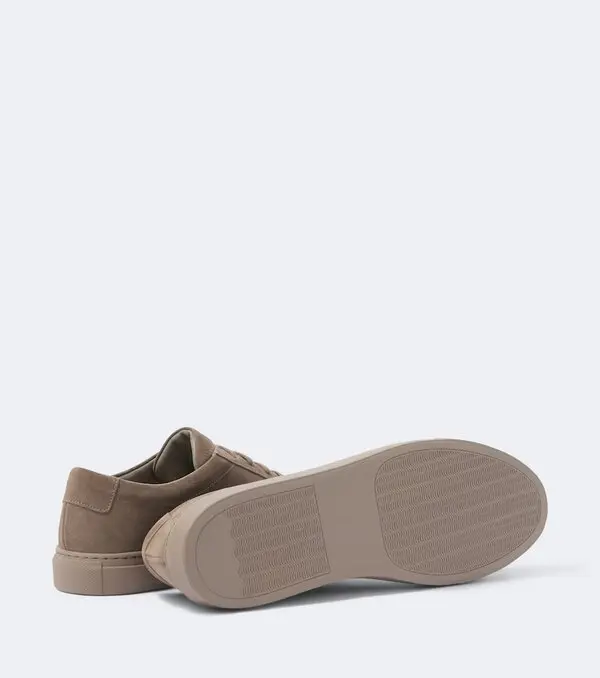 COMMON PROJECTS Achilles Suede Sneakers