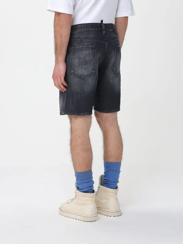 Dsquared2 Shorts Colour