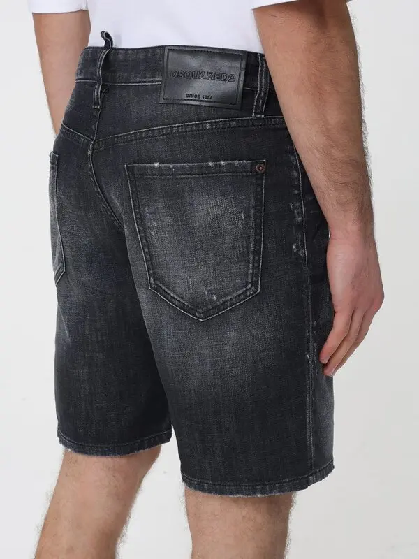 Dsquared2 Shorts Colour