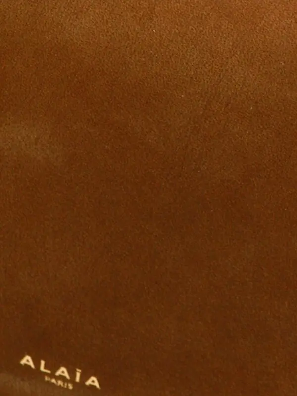 Alaïa Shoulder Bag Colour