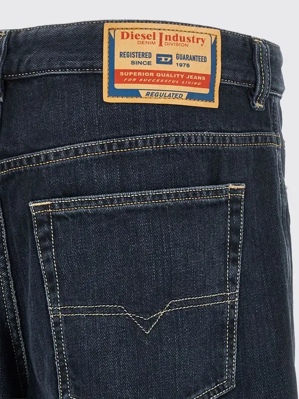 DIESEL® Jeans Colour