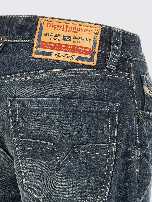 DIESEL® Jeans Colour