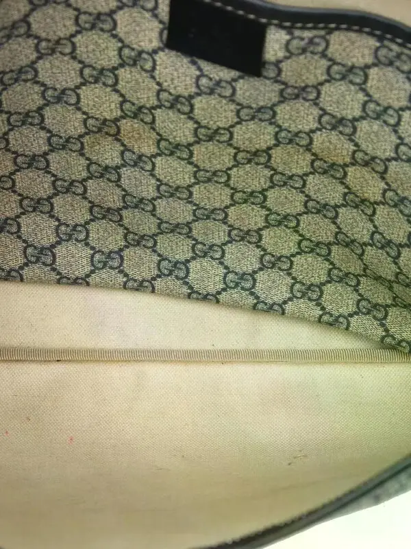 Gucci 2000-2015 Gg Supreme Web Crossbody Bag