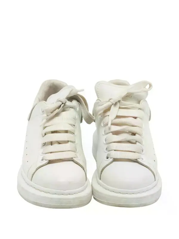 Alexander McQueen Oversized Sneakers With Holographic Heel Counter - White