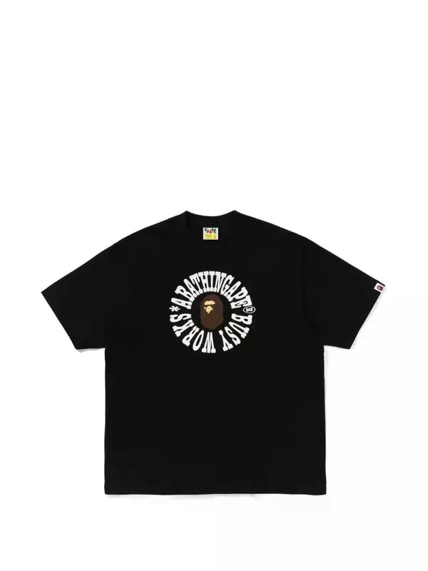 A BATHING APE Busy Works Logo Relaxed Fit T-hirt