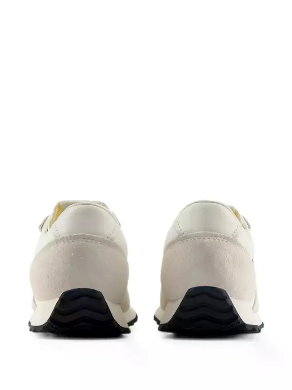 NEW BALANCE 471 Logo-patch Sneakers