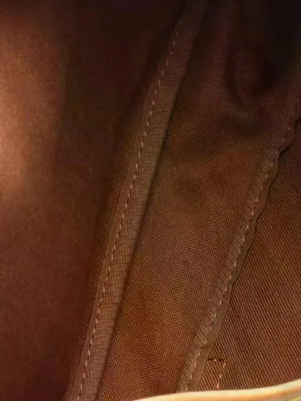 LOUIS VUITTON 1993 Monogram Saumur 30 Crossbody Bag