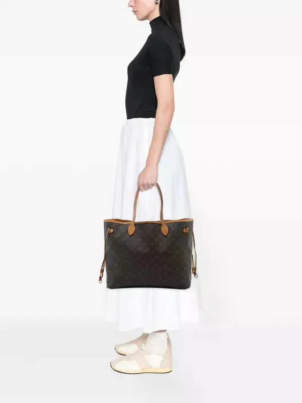 LOUIS VUITTON 2011 Monogram Neverfull Gm Tote Bag
