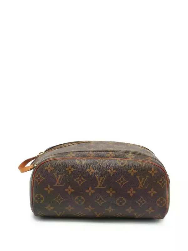 LOUIS VUITTON Dopp Kit Monogram Wash Bag
