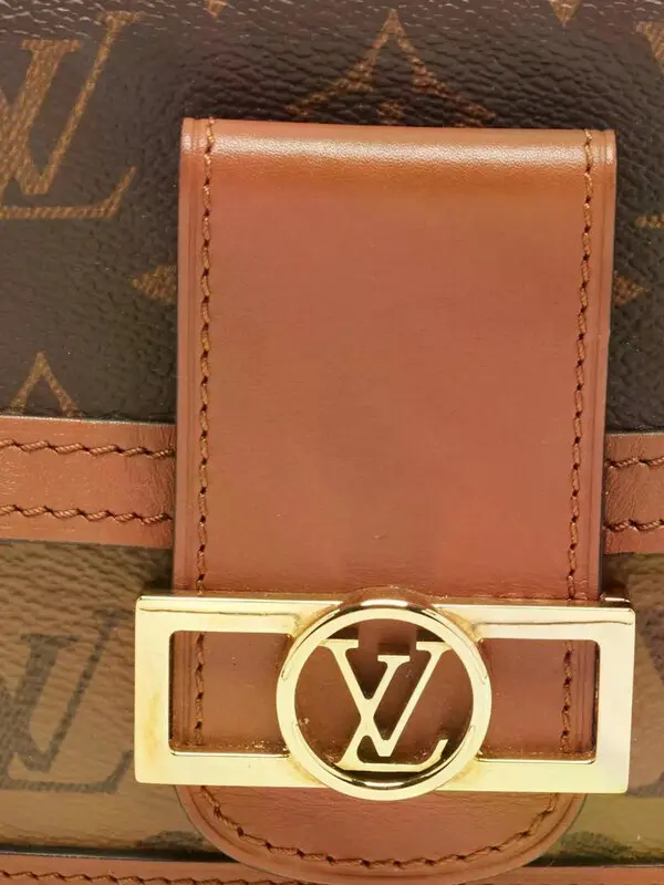 LOUIS VUITTON Dauphine Reverse Monogram Mini Belt Bag