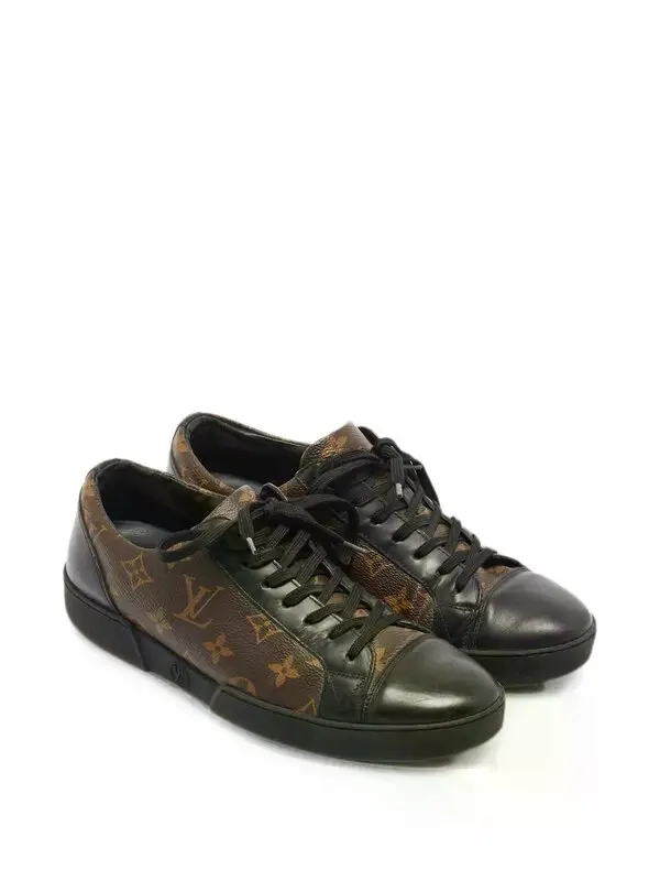 LOUIS VUITTON Match Up Sneakers