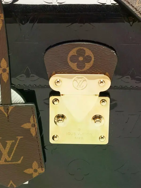 LOUIS VUITTON 2019 Spring Street Monogram Vernis Mini Bag