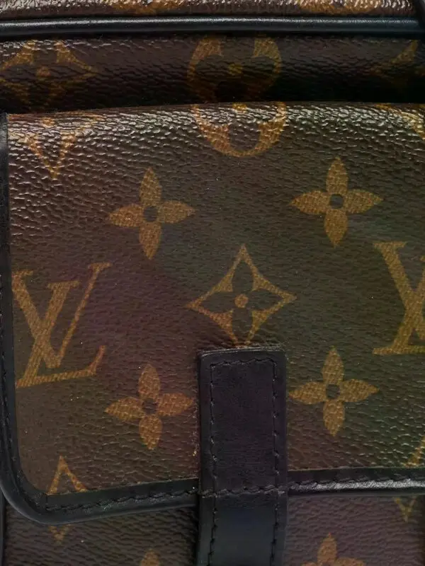 LOUIS VUITTON Christopher Messenger Bag