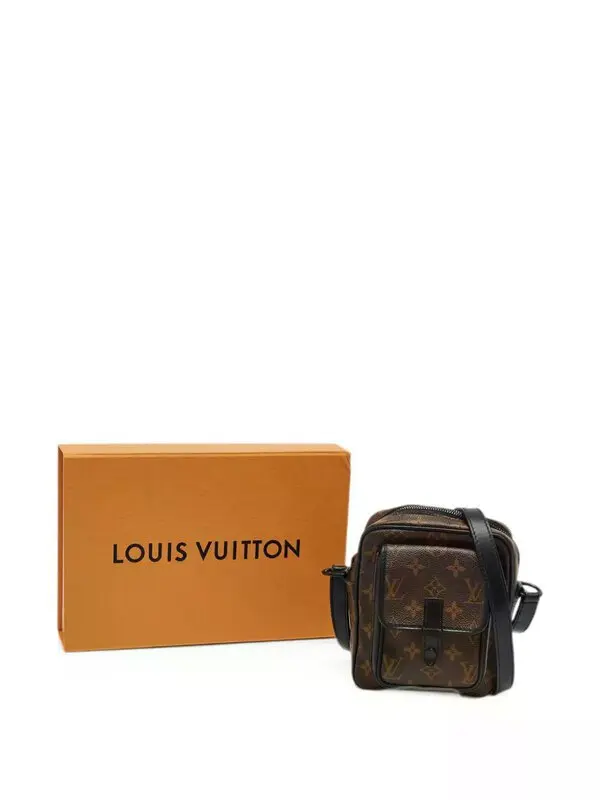 LOUIS VUITTON Christopher Messenger Bag