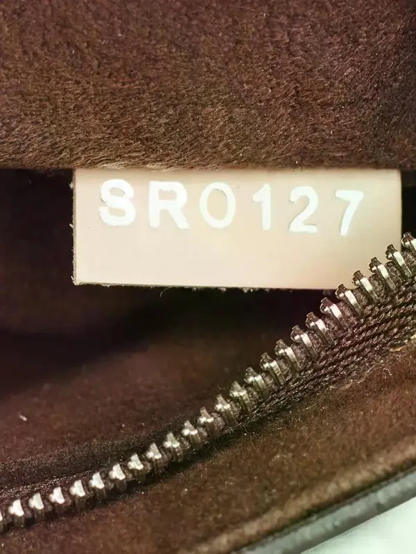 LOUIS VUITTON Bb Cluny Epi Tote Bag