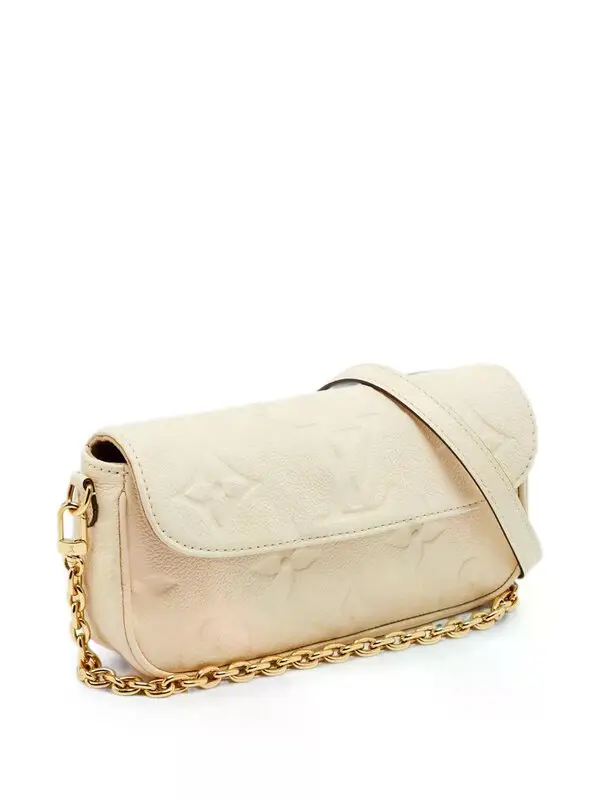 LOUIS VUITTON Ivy Monogram Giant Empreinte Wallet On Chain