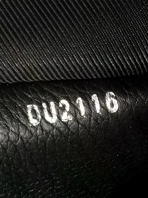 LOUIS VUITTON 2016 Lockme Ii Turn-lock Shoulder Bag