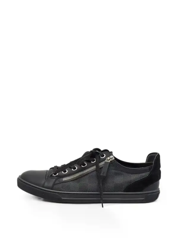 LOUIS VUITTON Damier Pattern Sneakers