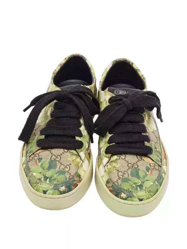 Gucci Gg Supreme Blooms Low-top Lace-up Sneakers
