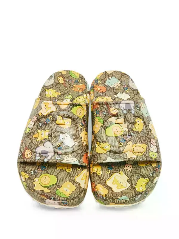 Gucci Pikarar Gg Supreme Sandals