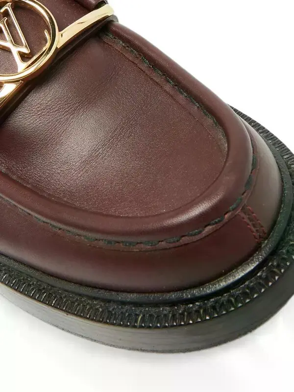 LOUIS VUITTON Academy Circle Loafers