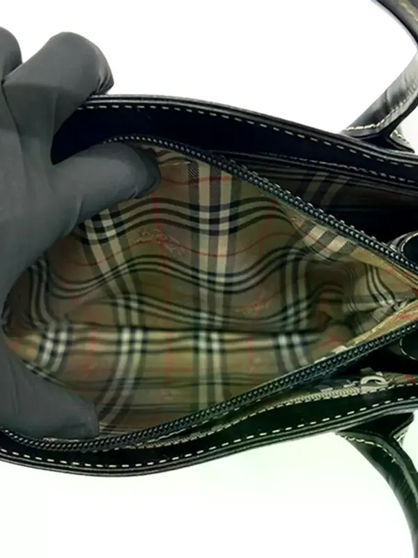 Burberry 2000-2017 Calf Leather Handbag
