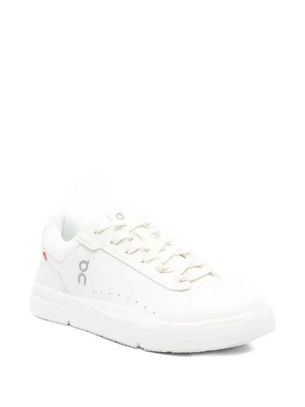On The Roger Advantage Sneakers
