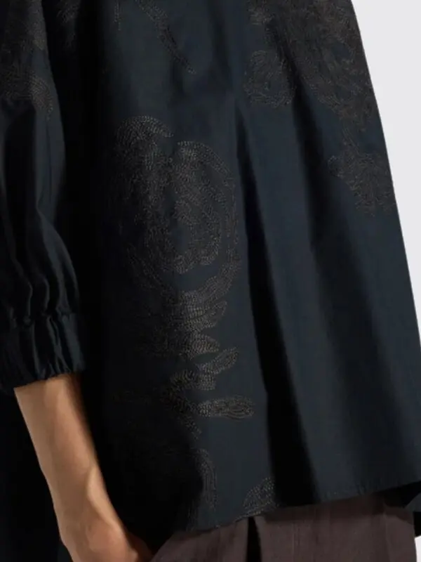 Liviana Conti Shirt Colour