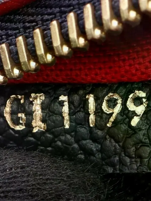 LOUIS VUITTON 2019 Monogram Empreinte Pochette Metis Satchel