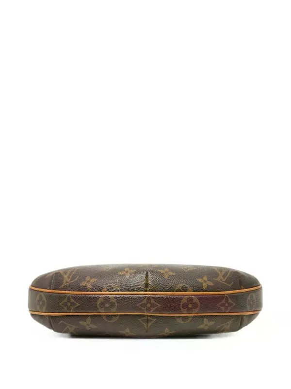 LOUIS VUITTON 2002 Monogram Croissant Pm Hobo Bag
