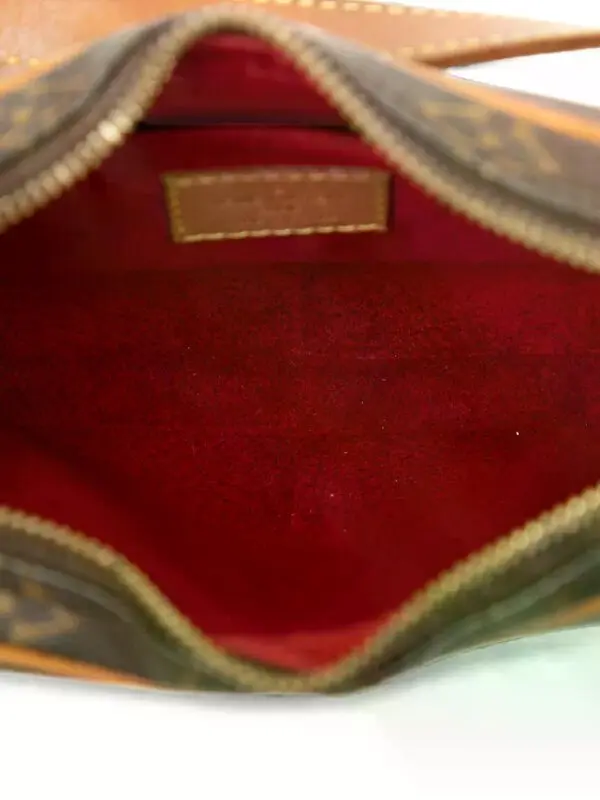 LOUIS VUITTON 2002 Monogram Croissant Pm Hobo Bag