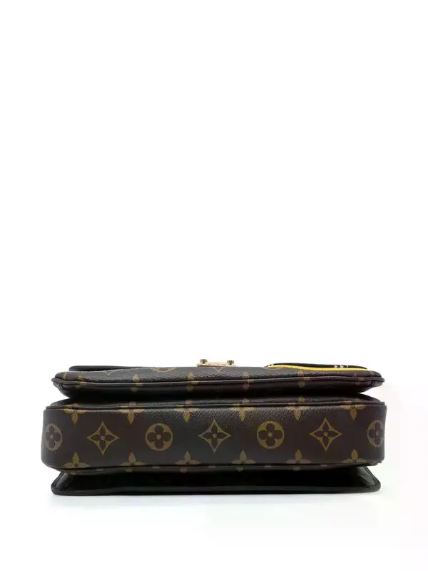 LOUIS VUITTON 2018 Monogram Patches Pochette Metis Satchel