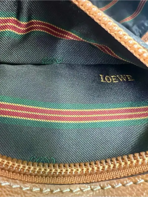 Loewe 1990-2000 Leather Velazquez Twist Vanity Bag Satchel