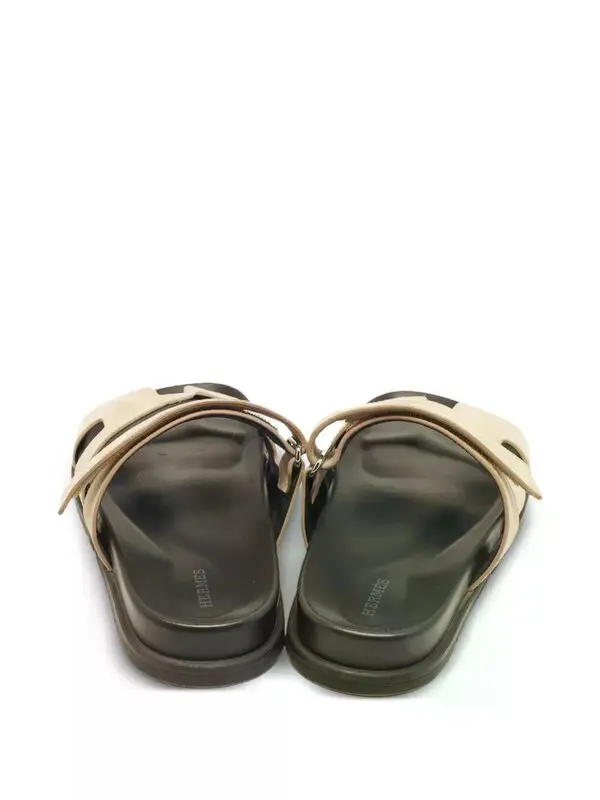 Hermès Chypre Suede Sandals - Neutrals