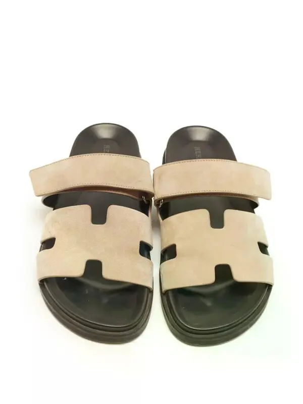 Hermès Chypre Suede Sandals - Neutrals