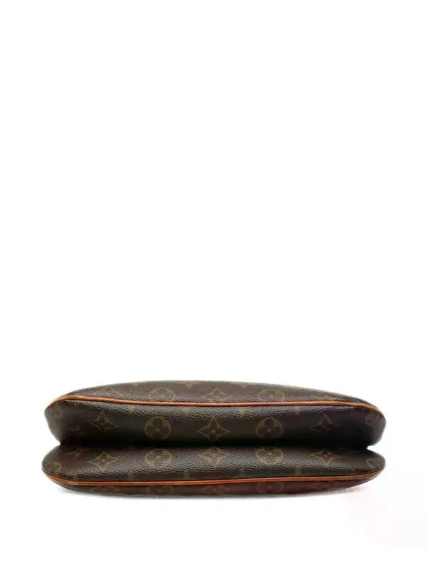 LOUIS VUITTON 2017 Monogram Lorette Crossbody Bag