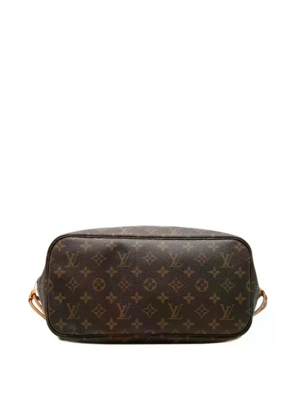 LOUIS VUITTON 2017 Monogram Neverfull Mm Tote Bag