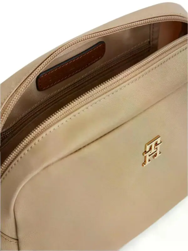 Tommy Hilfiger Logo-plaque Shoulder Bag