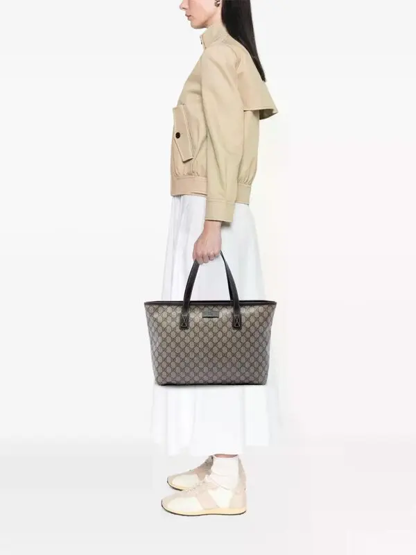 Gucci 2016-2026 Medium Gg Supreme Tote Bag