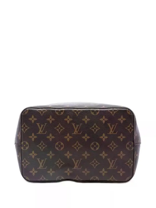 LOUIS VUITTON 2018 Monogram Neonoe Mm Bucket Bag