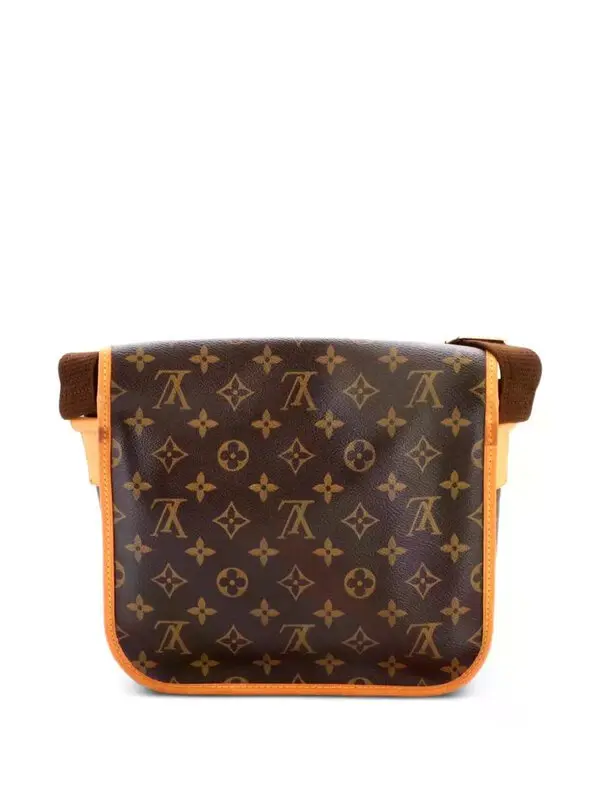 LOUIS VUITTON Monogram Canvas Messenger Bag